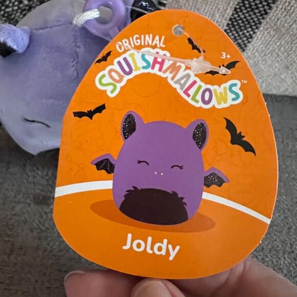 Squishmallows | Toys | Nwt Joldy The Bat Halloween Squishmallows 3 Clip ...